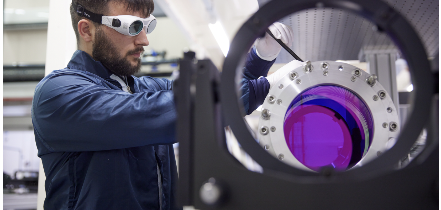 £85m, 20-petawatt laser system to be built in UK | Electro Optics